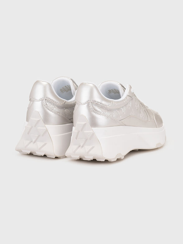 CALEBB 8 sports platform shoes brand GUESS — Globalbrandsstore.com/en