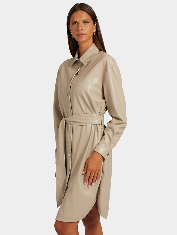 EUDOKIA beige dress with belt brand GUESS — Globalbrandsstore.com/en