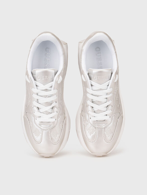 CALEBB 8 sports platform shoes brand GUESS — Globalbrandsstore.com/en