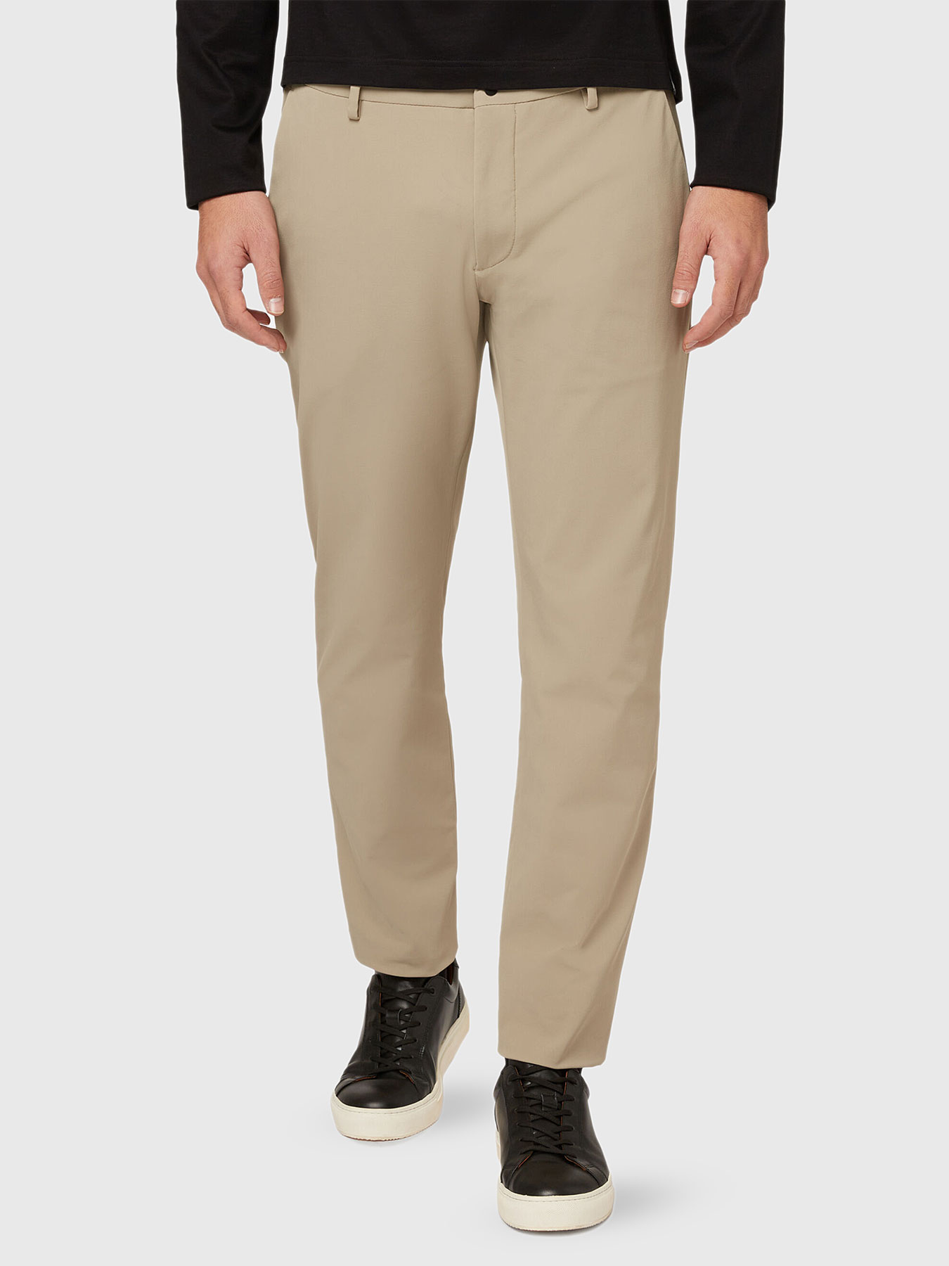 Beige pants brand BOGGI — Globalbrandsstore.com/en