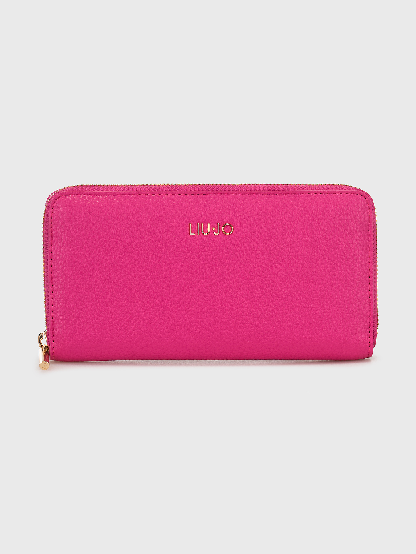 Black wallet with grainy texture brand LIU JO — Globalbrandsstore.com/en