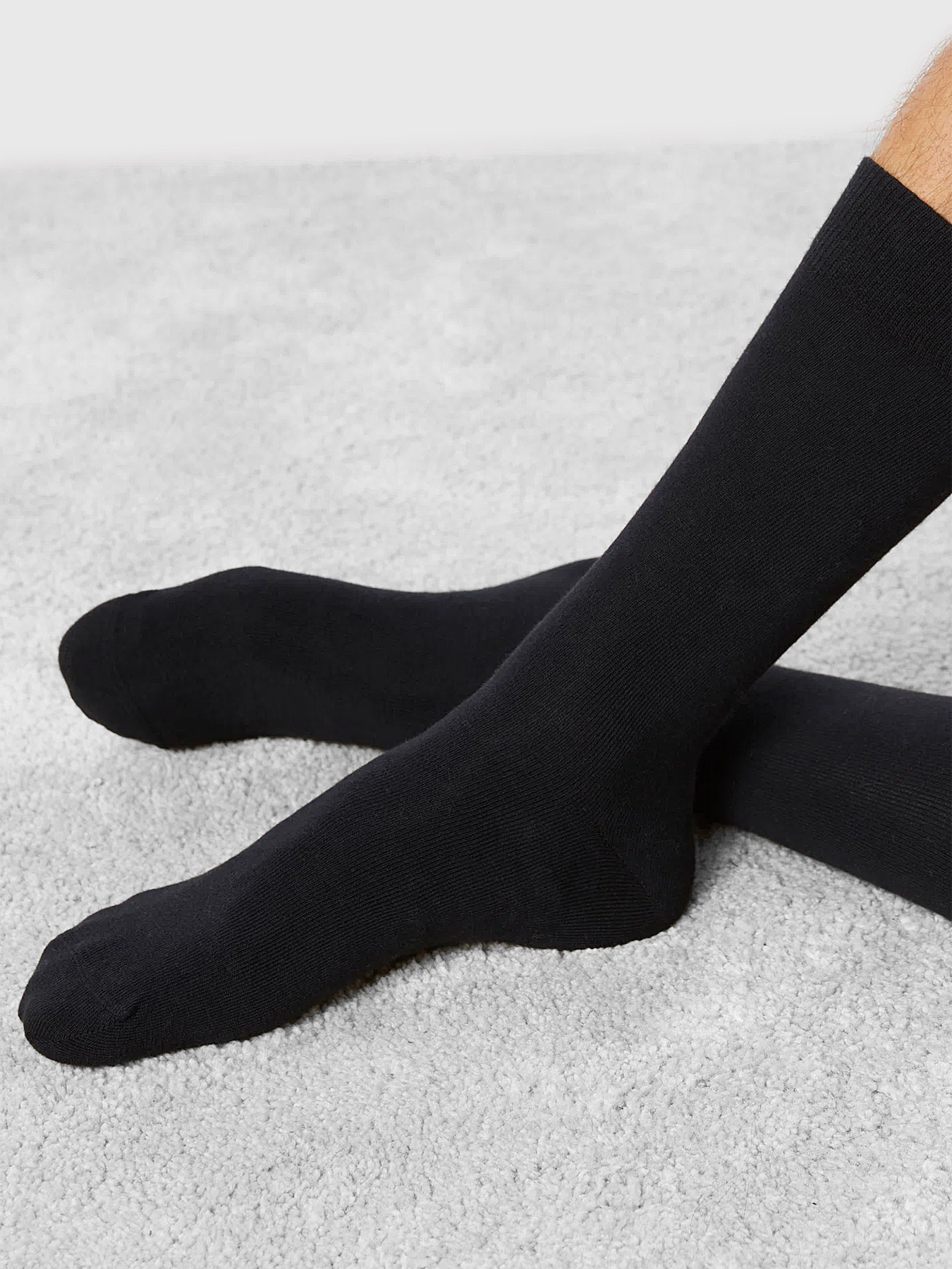 BASIC CASHMERE black socks brand YAMAMAY — Globalbrandsstore.com/en
