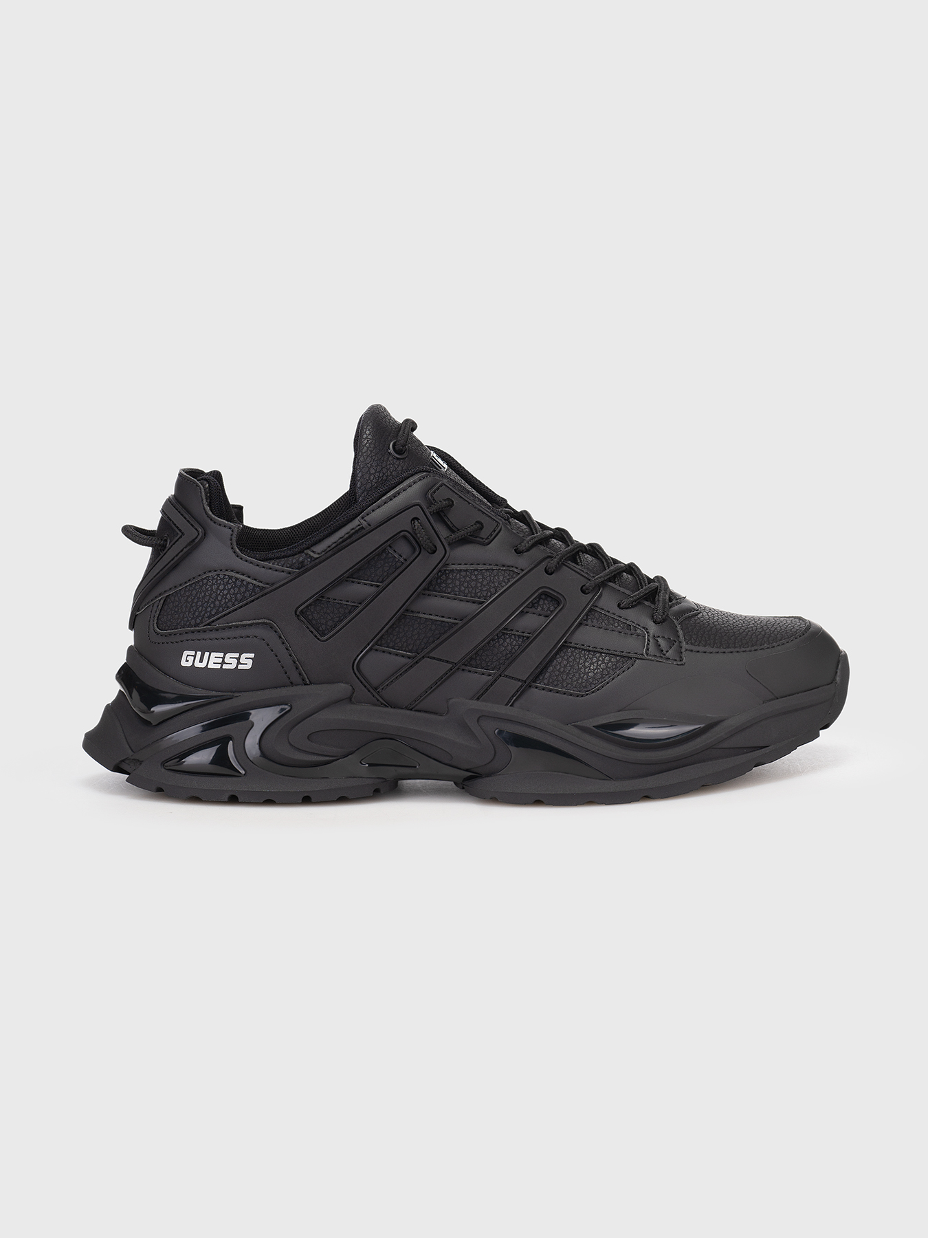 BELLUNO sports shoes brand GUESS — Globalbrandsstore.com/en