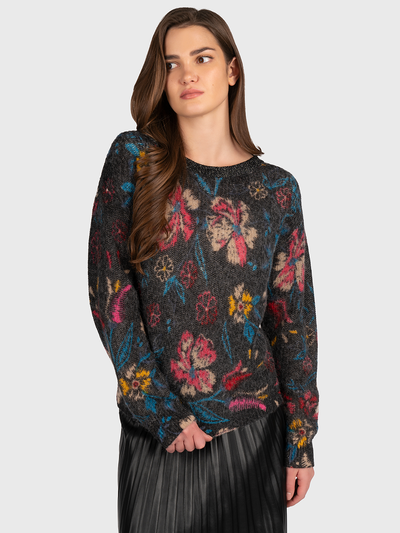 Wool sweater with floral motifs brand LIU JO — Globalbrandsstore.com/en