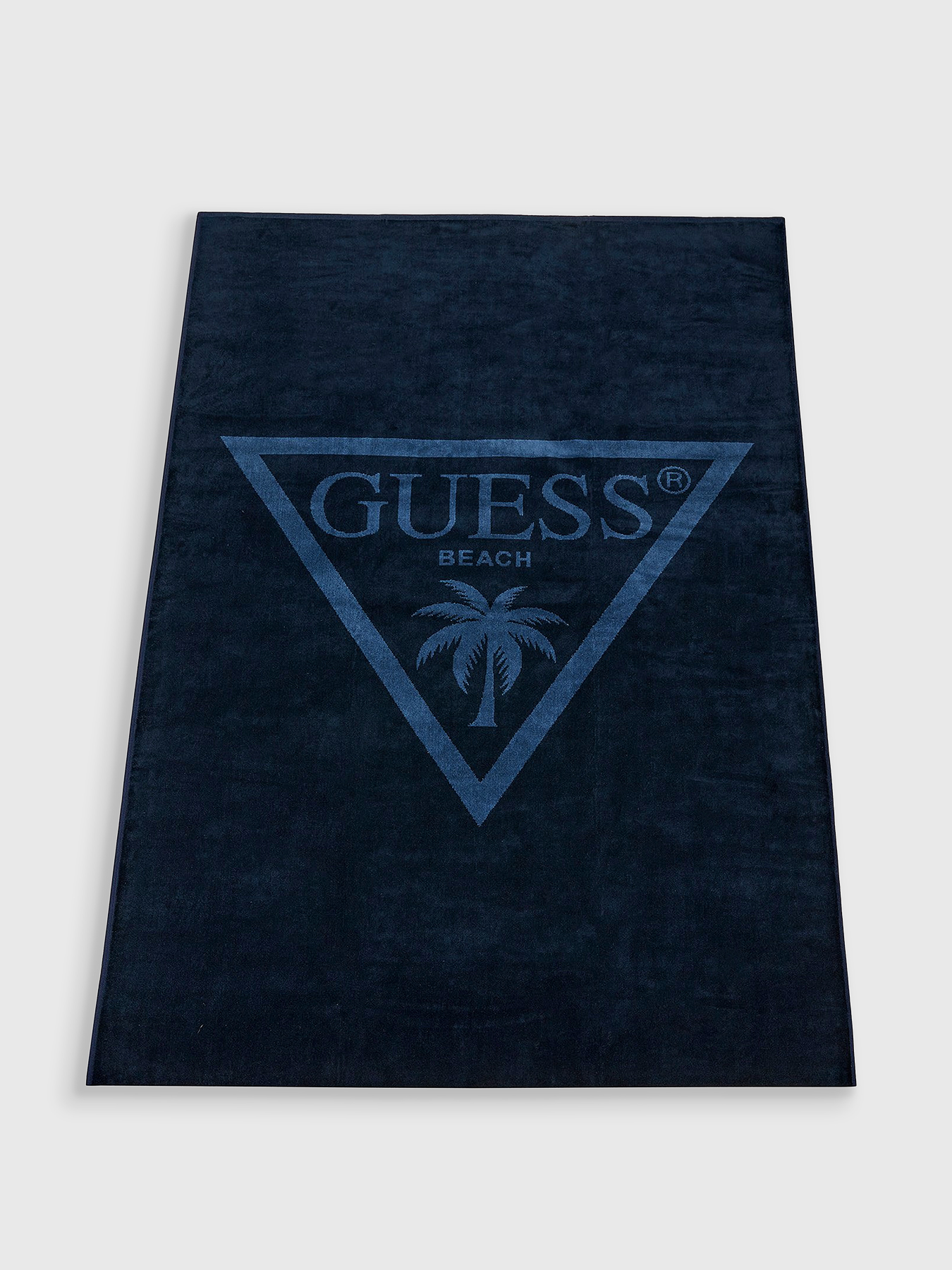 Beach towel with logo brand GUESS — Globalbrandsstore.com/en