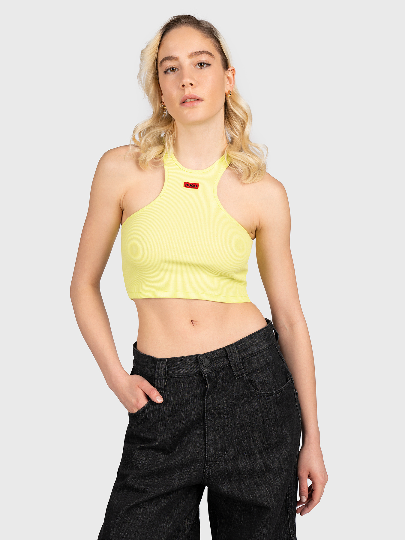 Black top with logo detail brand HUGO — Globalbrandsstore.com/en