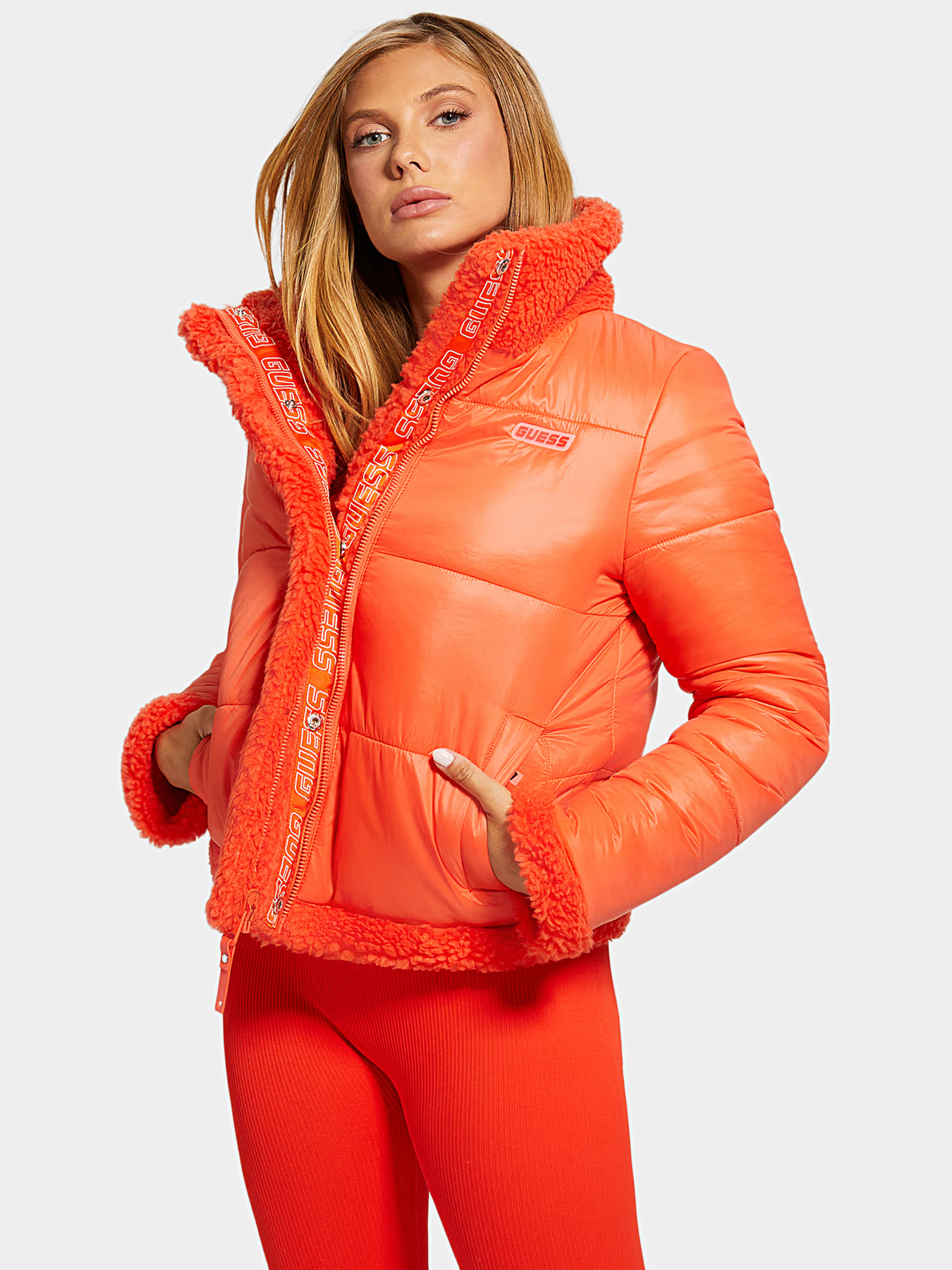 CHARIS black reversible padded jacket brand GUESS — Globalbrandsstore ...