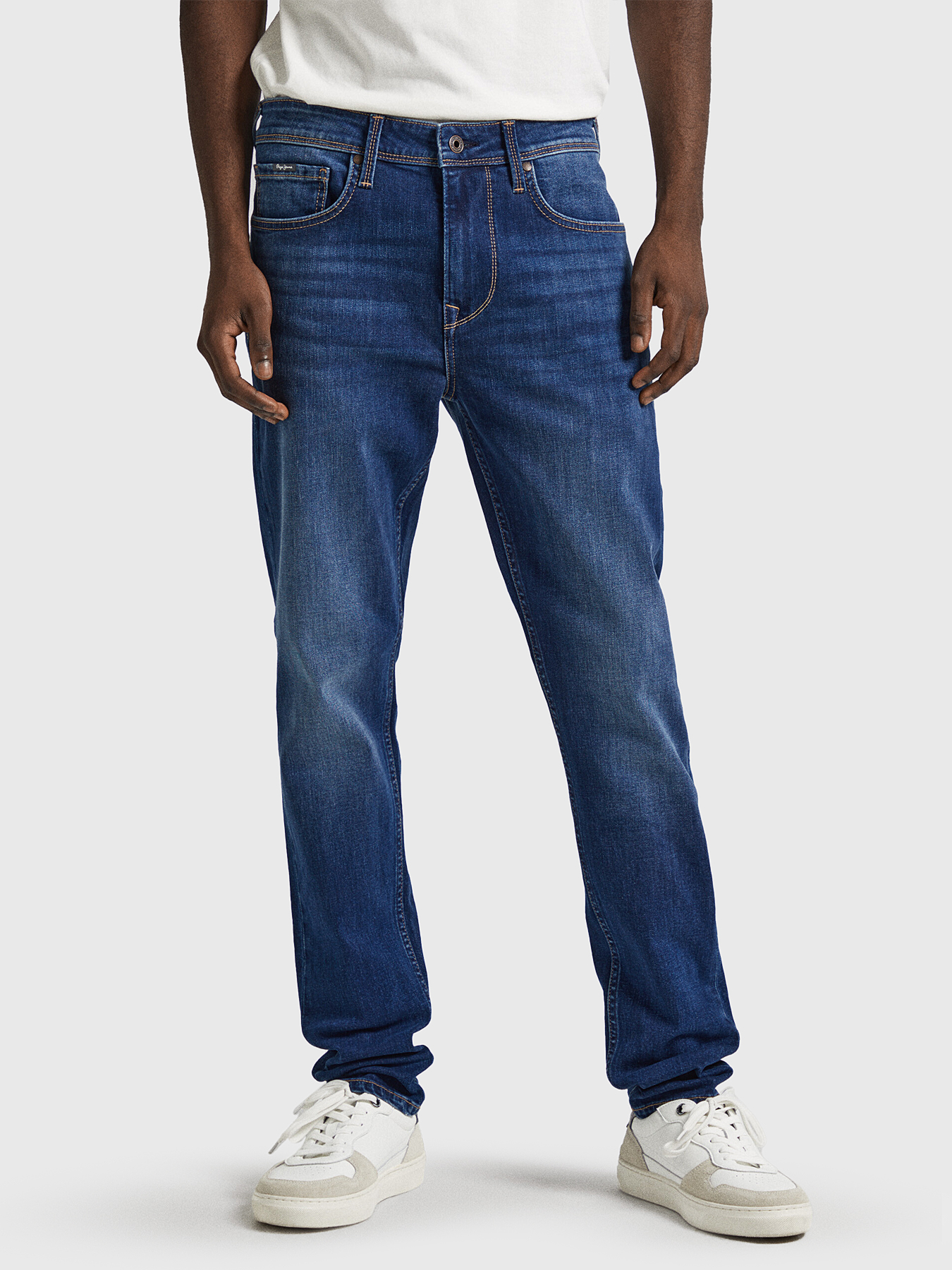 Blue jeans with washed effect brand Pepe Jeans — Globalbrandsstore.com/en